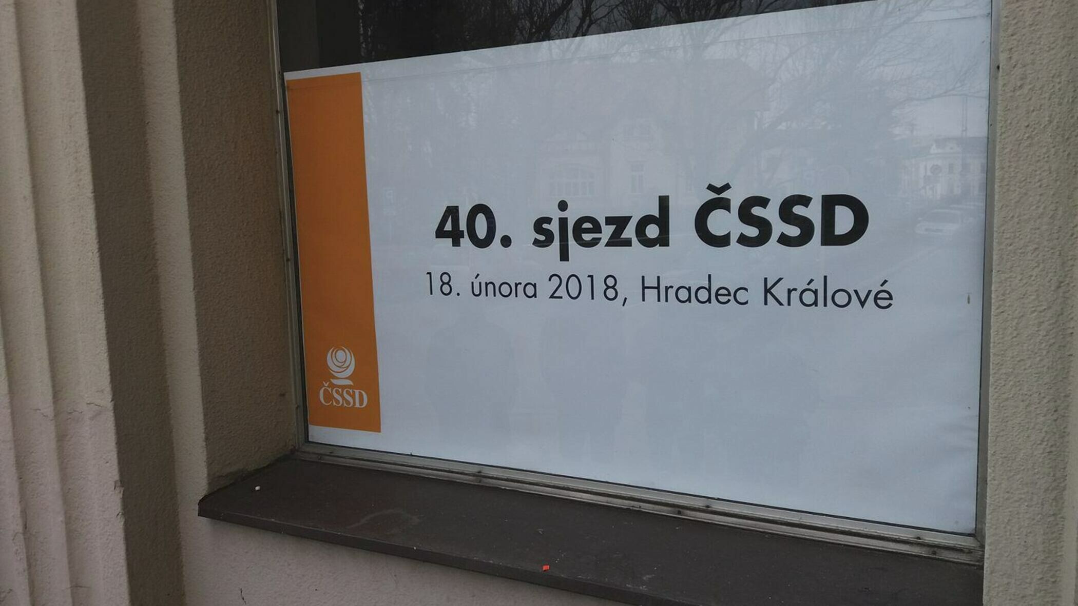 INFO.CZ | Novinář ČRo napadl bezdomovce na sjezdu ČSSD. Agresivně a ...