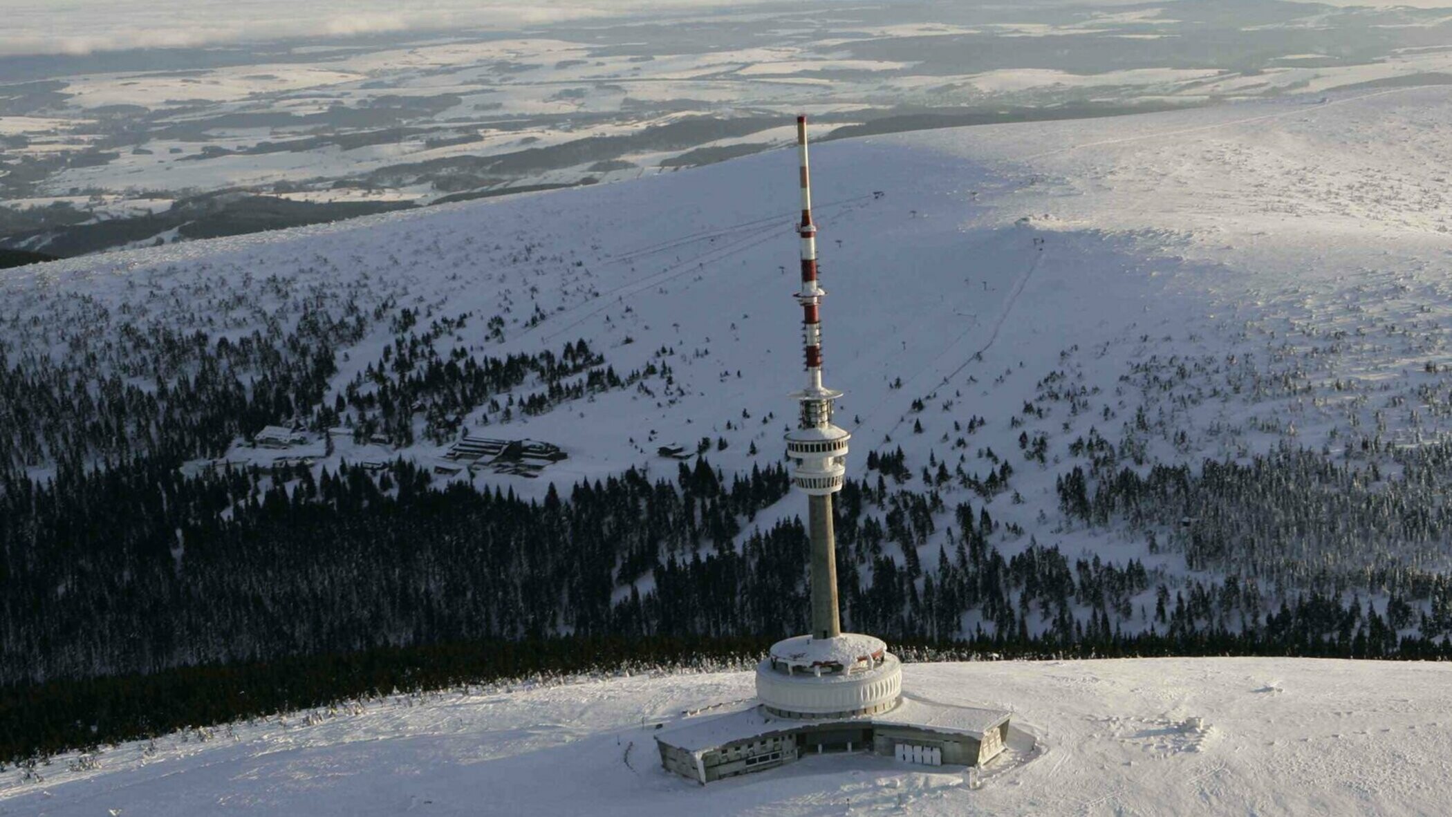 INFO.CZ | Sotva napadl sníh, už hrozí laviny. V Jeseníkách vyhlásili ...