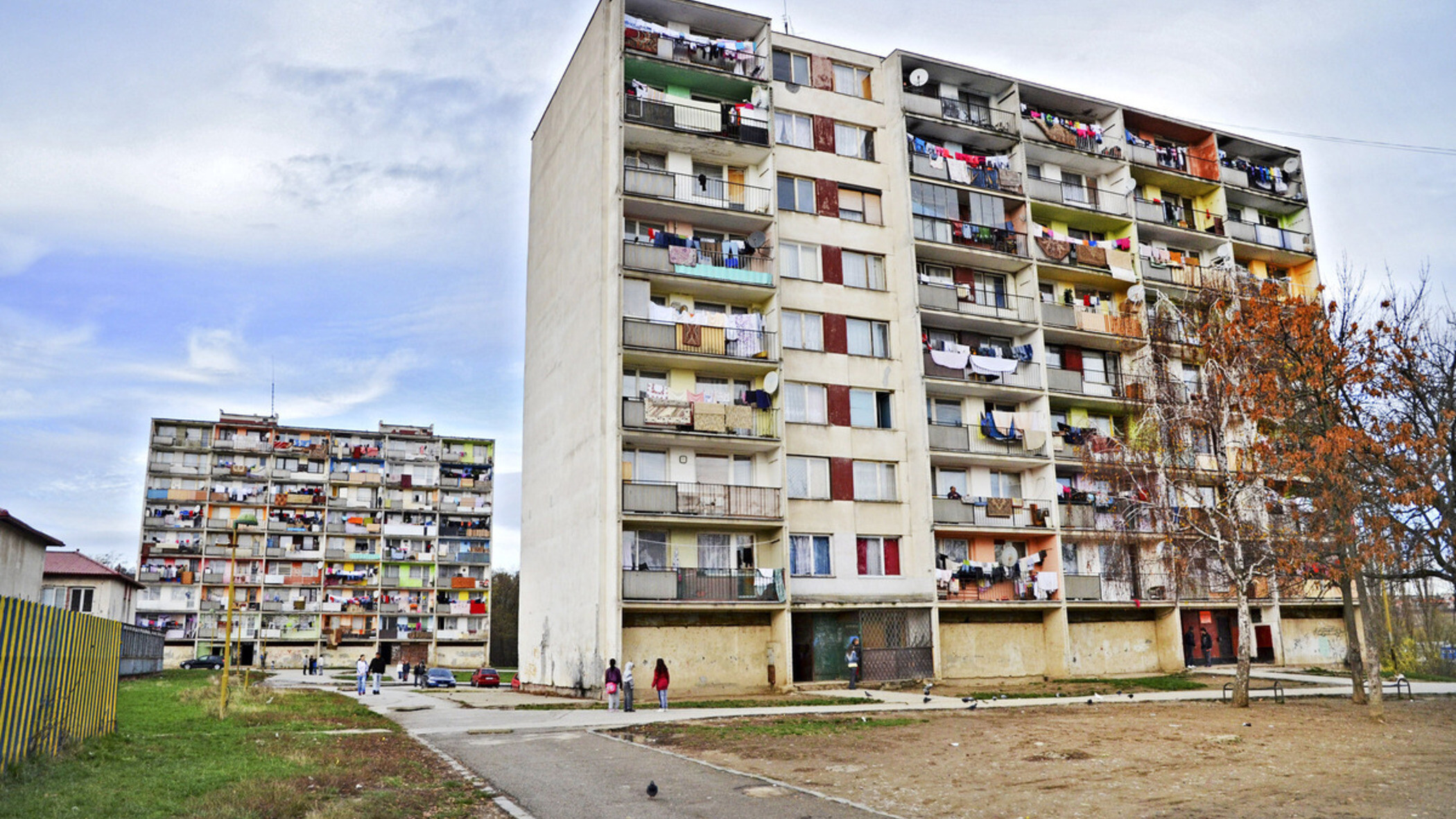 INFO.CZ | Experiment Luník IX: 20 fotografií z ghetta, kde Slunce ...