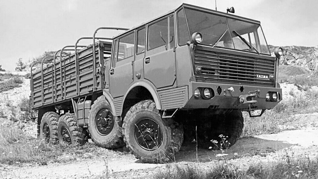 INFO.CZ | Tatra a její nákladní vozidla v armádních službách. Podívejte ...