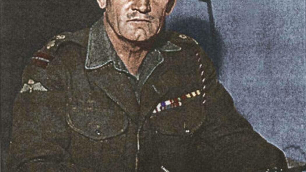 INFO.CZ | „Šílený“ Jack Churchill za války zabíjel nacisty lukem i ...