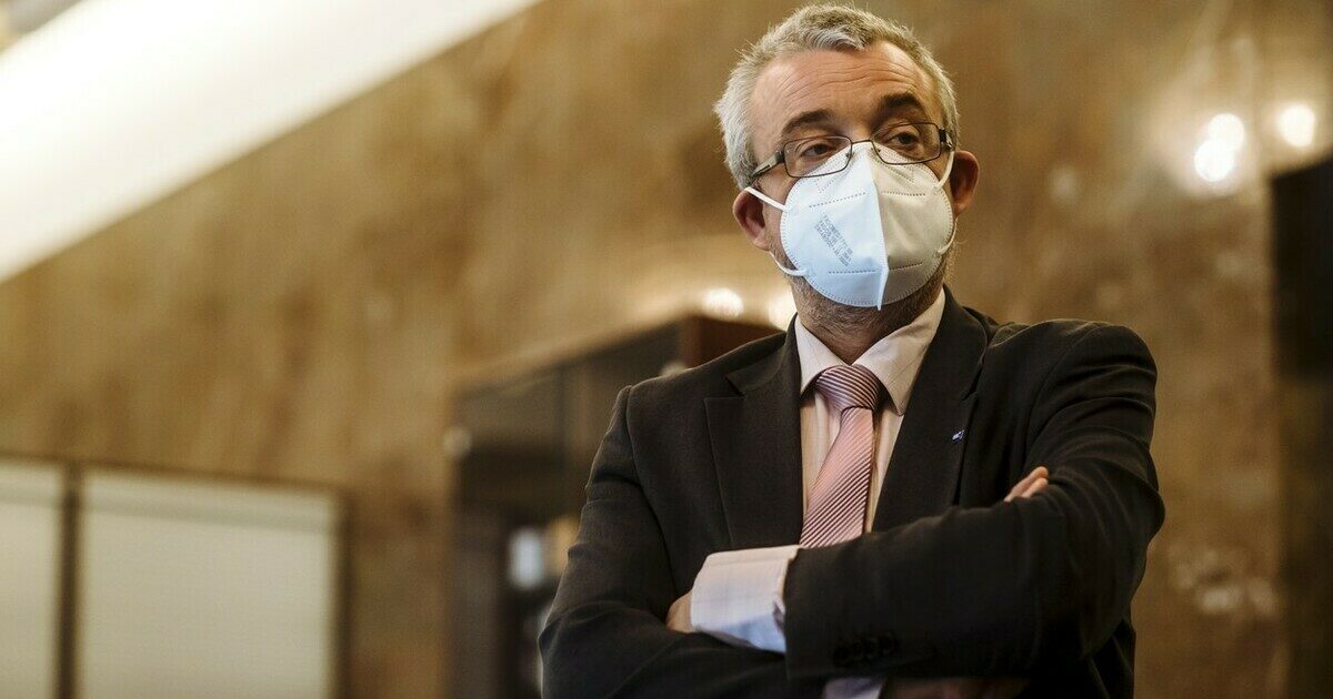 INFO.CZ | Okamura znovu zablokoval sněmovnu. „Každý vidí tu totální ...