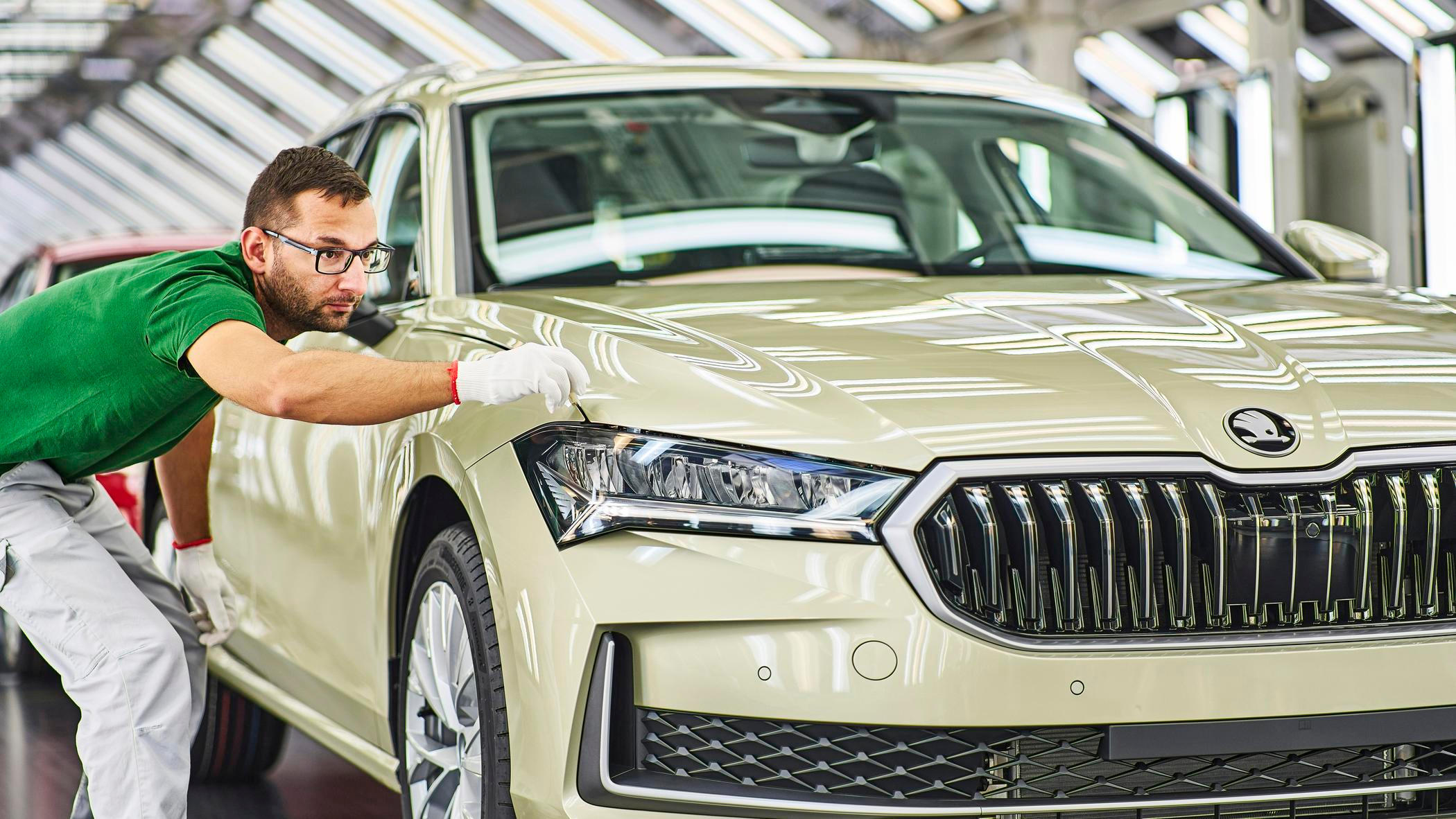 INFO.CZ | Škoda Superb 4: Kde a jak se vyrábí nová generace