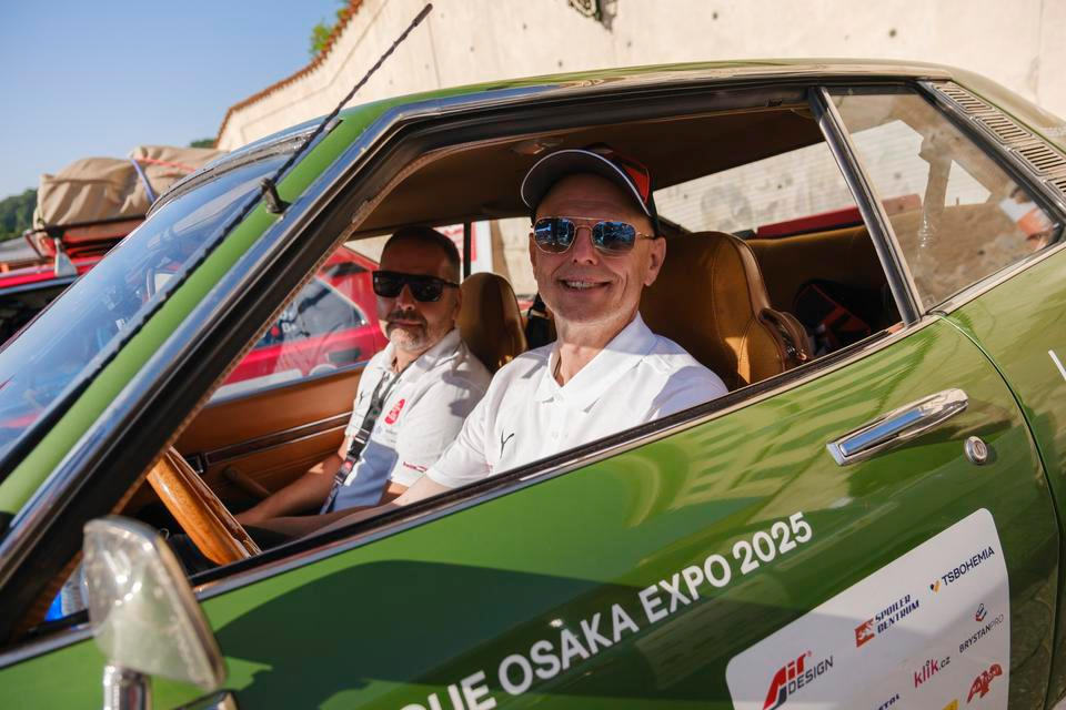 INFO.CZ | Na expedici do Japonska je jediným bezproblémovým autem Toyota. Ostatním ujíždí až o ...