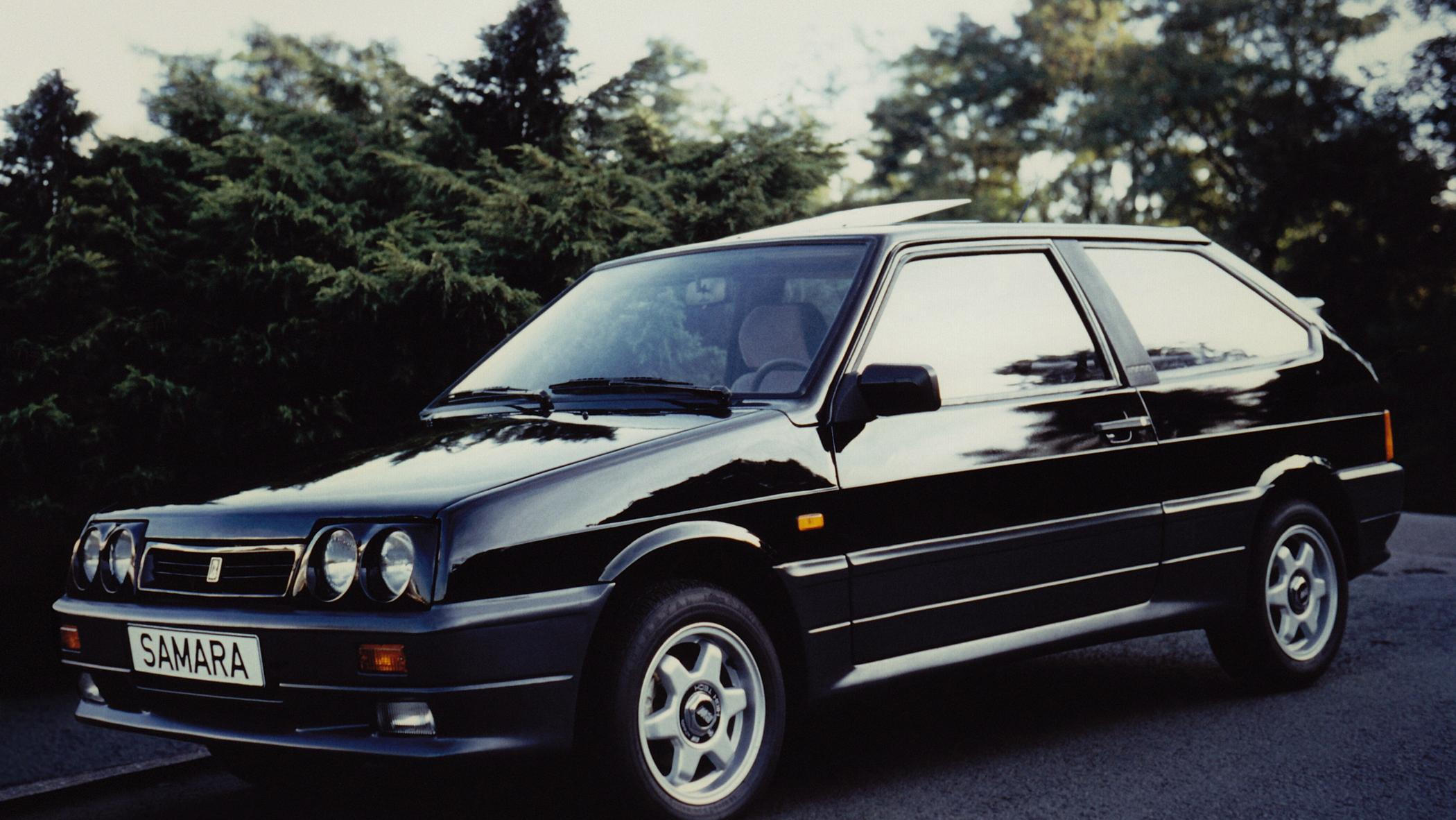 INFO.CZ | Předběhla Favorita o tři roky. Lada Samara vznikla s pomocí ...