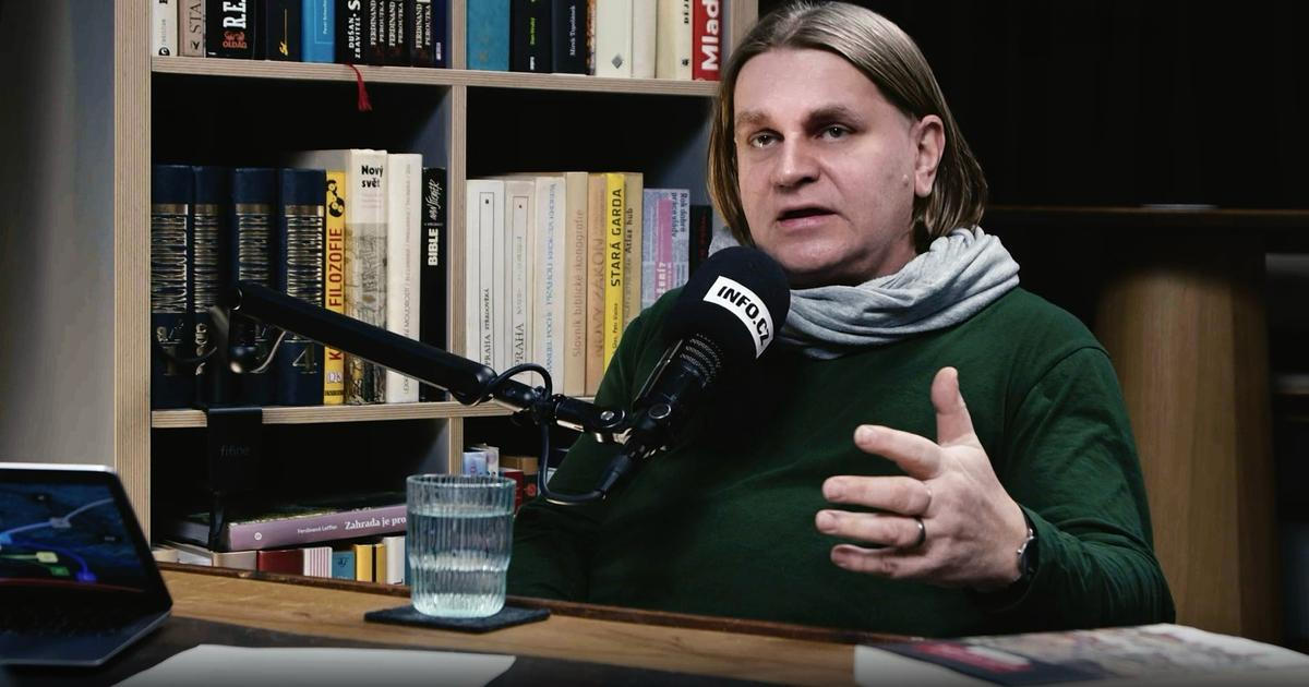 INFO.CZ | Martin Nodl: Středověká politika, bydlení a zánik solidarity ...